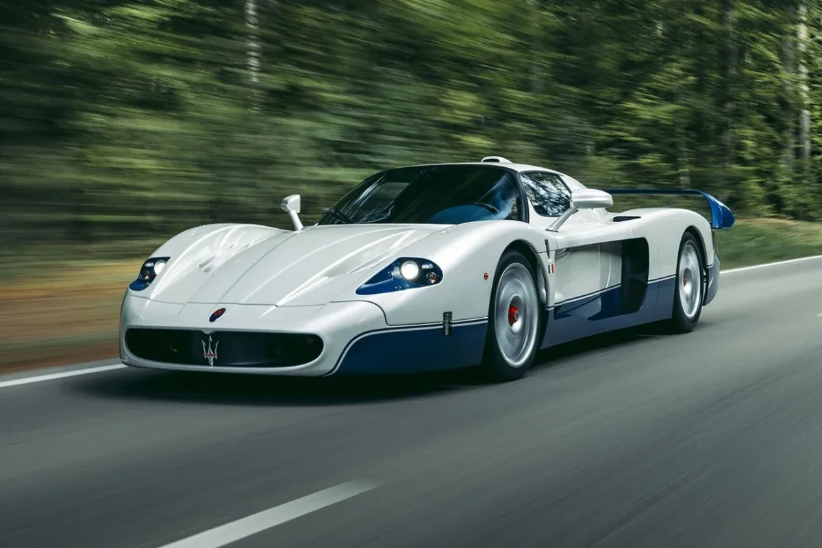 Maserati MC12: El Ferrari Enzo con Tridente