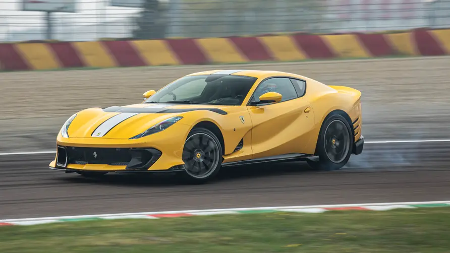 Ferrari 812 Competizione: ¿El sucesor espiritual del F12 TDF que te ...