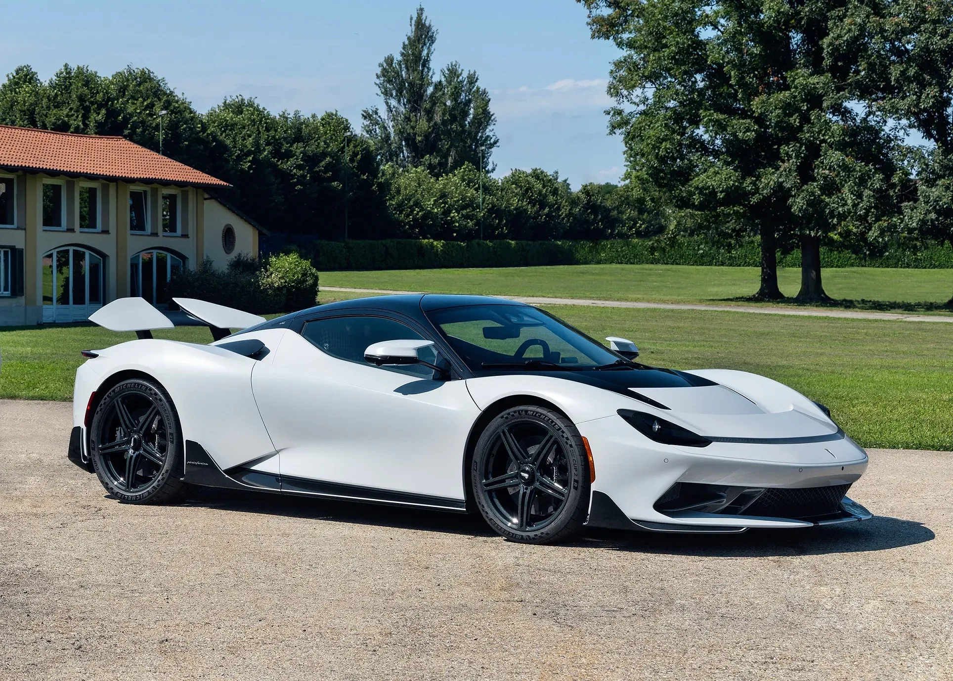 Automobili Pininfarina revela el B95: Primer vistazo al futuro del lujo ...