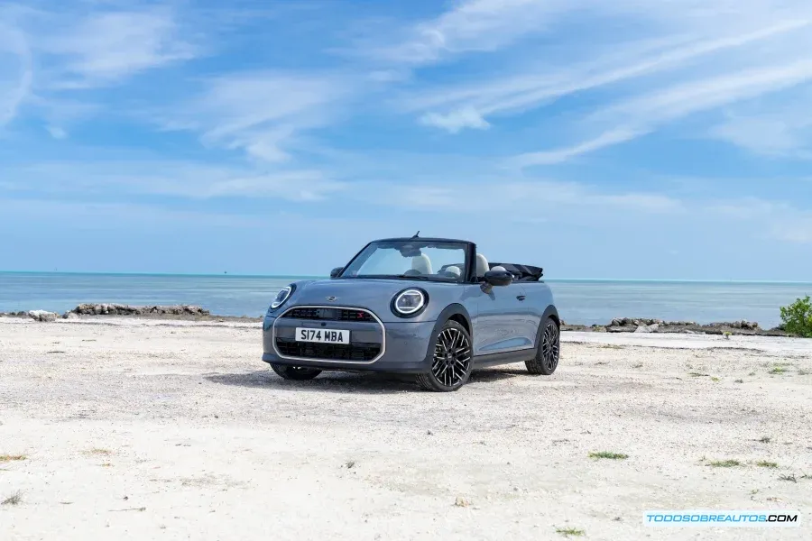 Nuevo MINI Cooper Convertible 2025 Llega a México: Precio, Versiones y ...