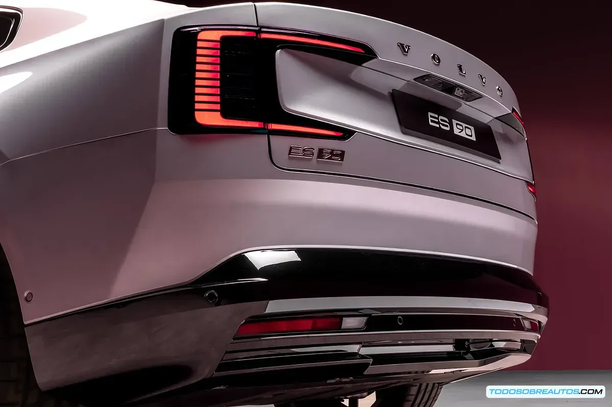 Volvo ES90: El Sedán Eléctrico de Lujo con 650 km de Autonomía y Tecnología LiDAR | Lanzamiento 2025
