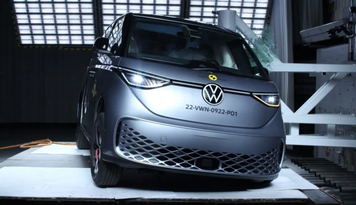 IIHS Endurece Pruebas de Seguridad: Mayor Protección para Pasajeros ...