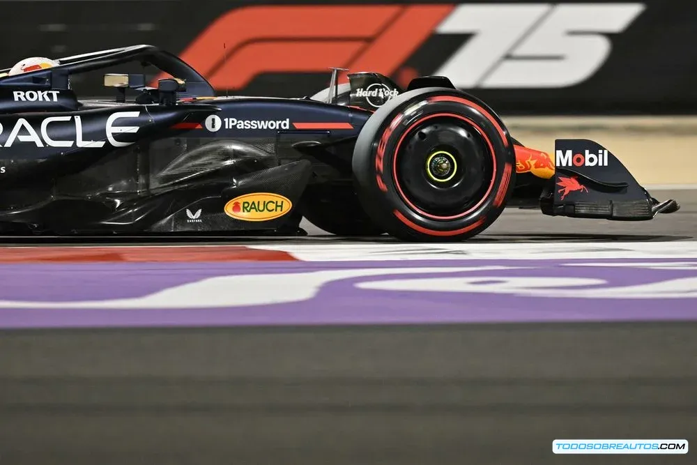 Remontada Imposible? Análisis de la Estrategia de Norris y Verstappen en el GP de Bahréin F1 2025