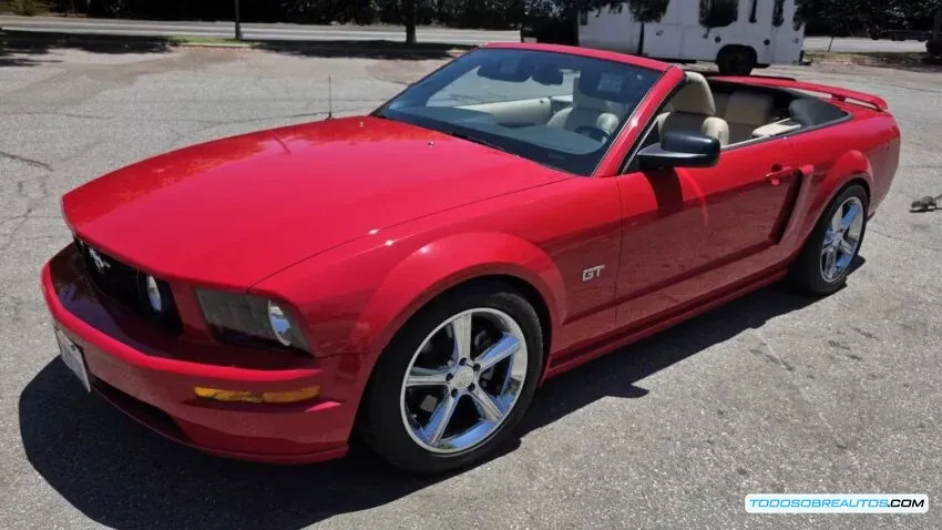 Ford Mustang S197 GT Convertible: Valor y Guía