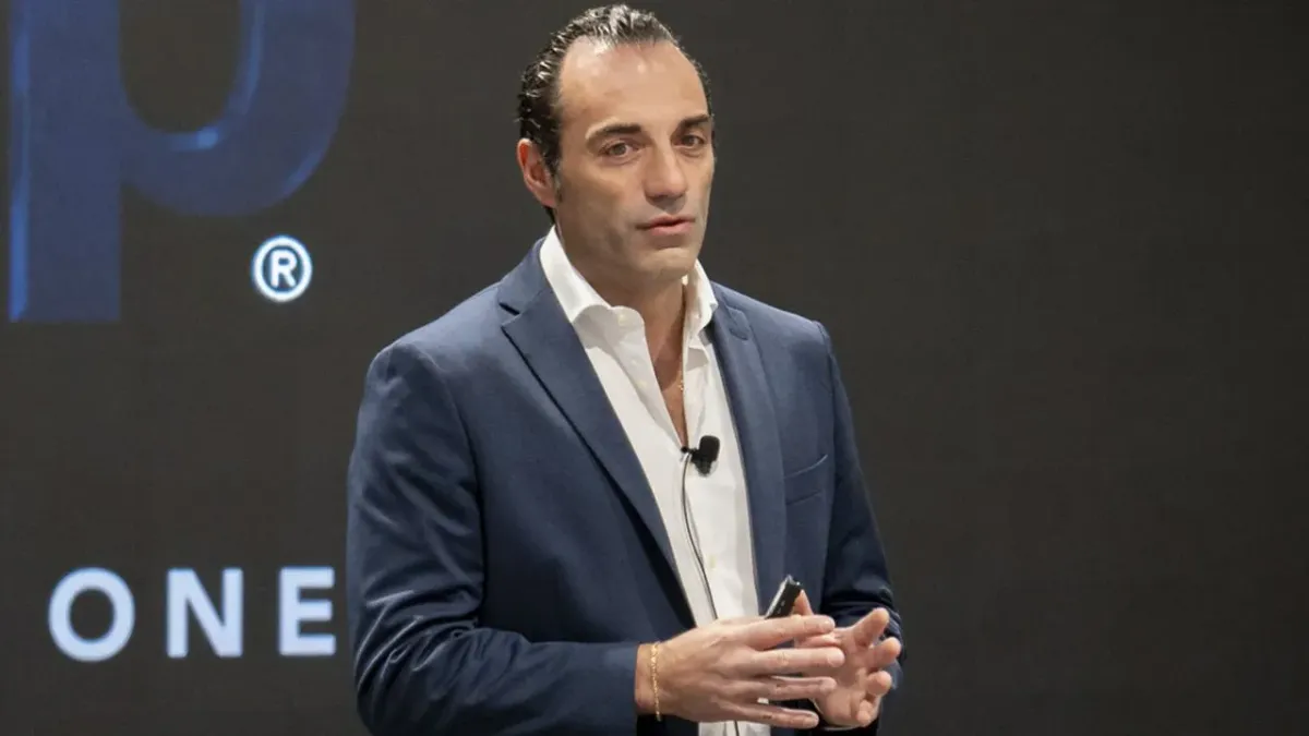 Antonio Filosa toma el timón de Stellantis: Retos y estrategia clave